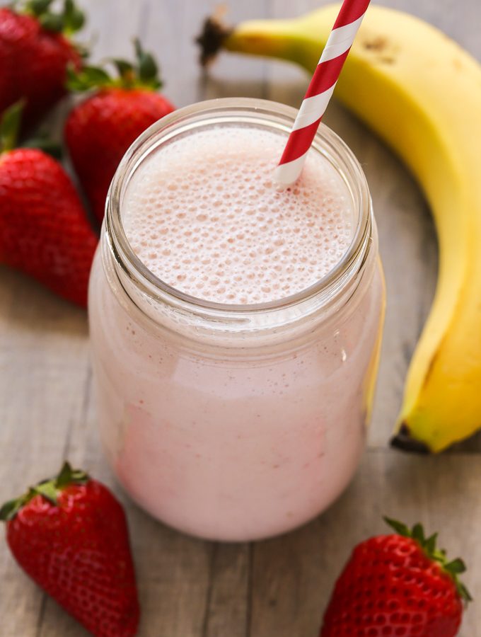How to Make a Healthy Homemade Protein Shake - Everyday Easy Eats